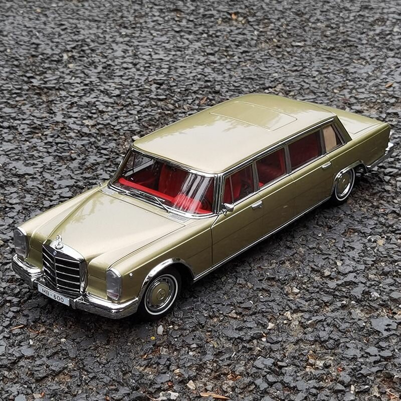 Qi Hui 1:18 - Pullman W100 Mercedes-Benz 600 Модель автомобиля из сплава