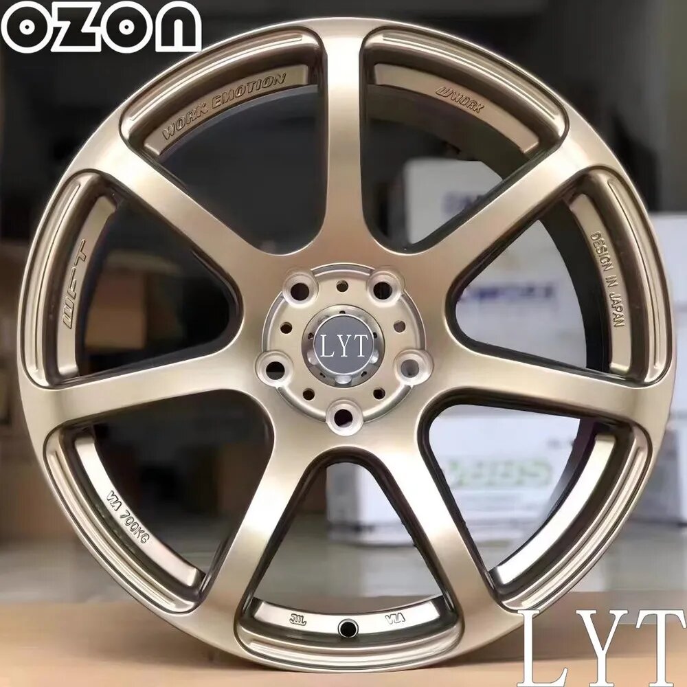 LYT Flow Froming Колесный диск Литой 18x8.5" PCD5х114.3 ET35 D73.1