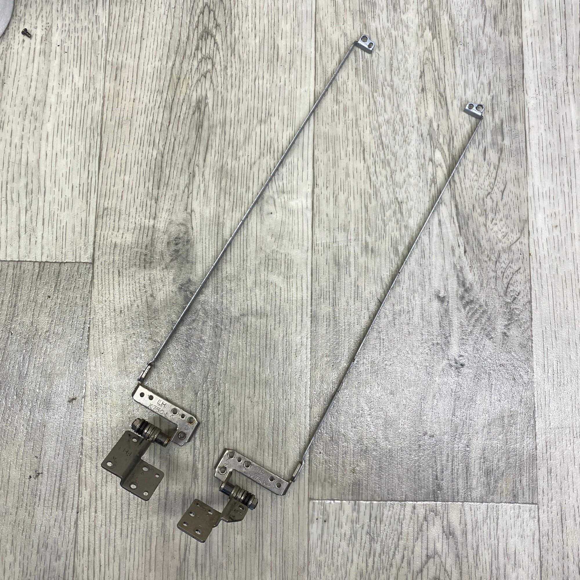 Петли Asus K750J