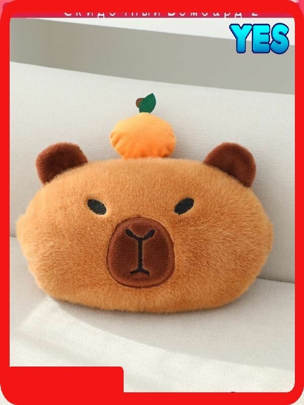 Набор автомобильных аксессуаров с дизайном капибары: подушка на подголовник и чехол на ремень безопасности. Мягкие, комфортные, универсальные.