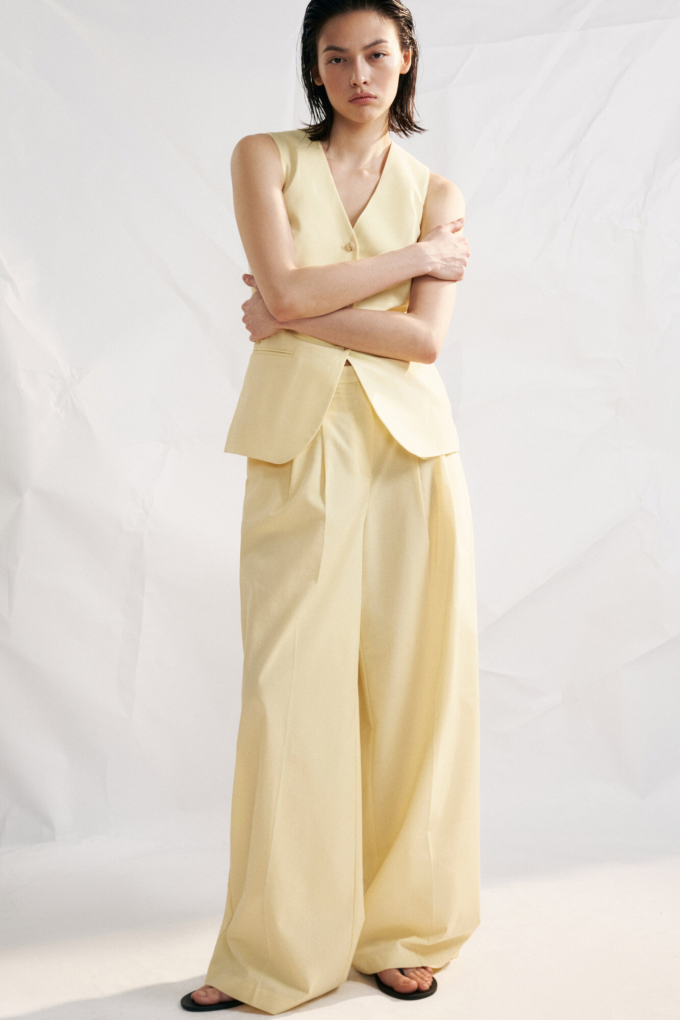 Брюки wide leg костюмные с высокой посадкой