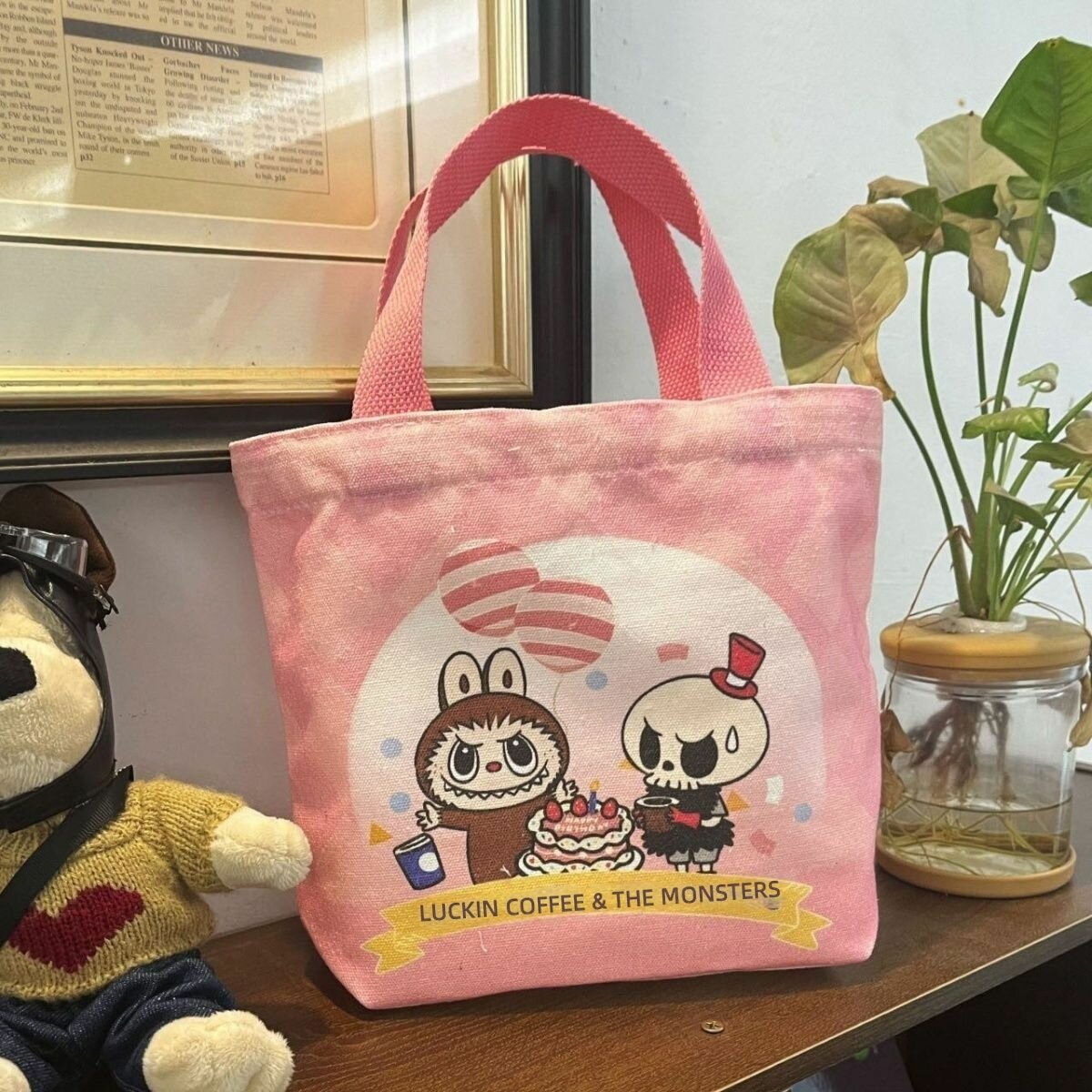 Рюкзак-тоут Labubu Canvas Tote с принтом, малый 24*22*8CM