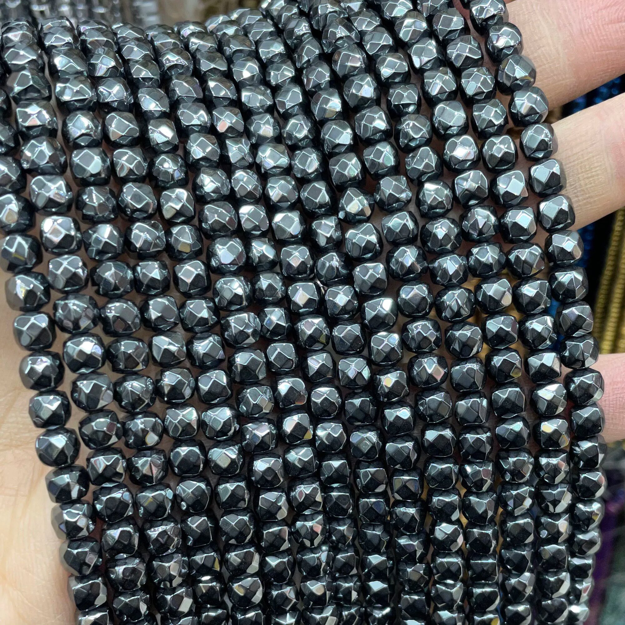Кубические бусины из гематита SYSRXLR Черный, Black