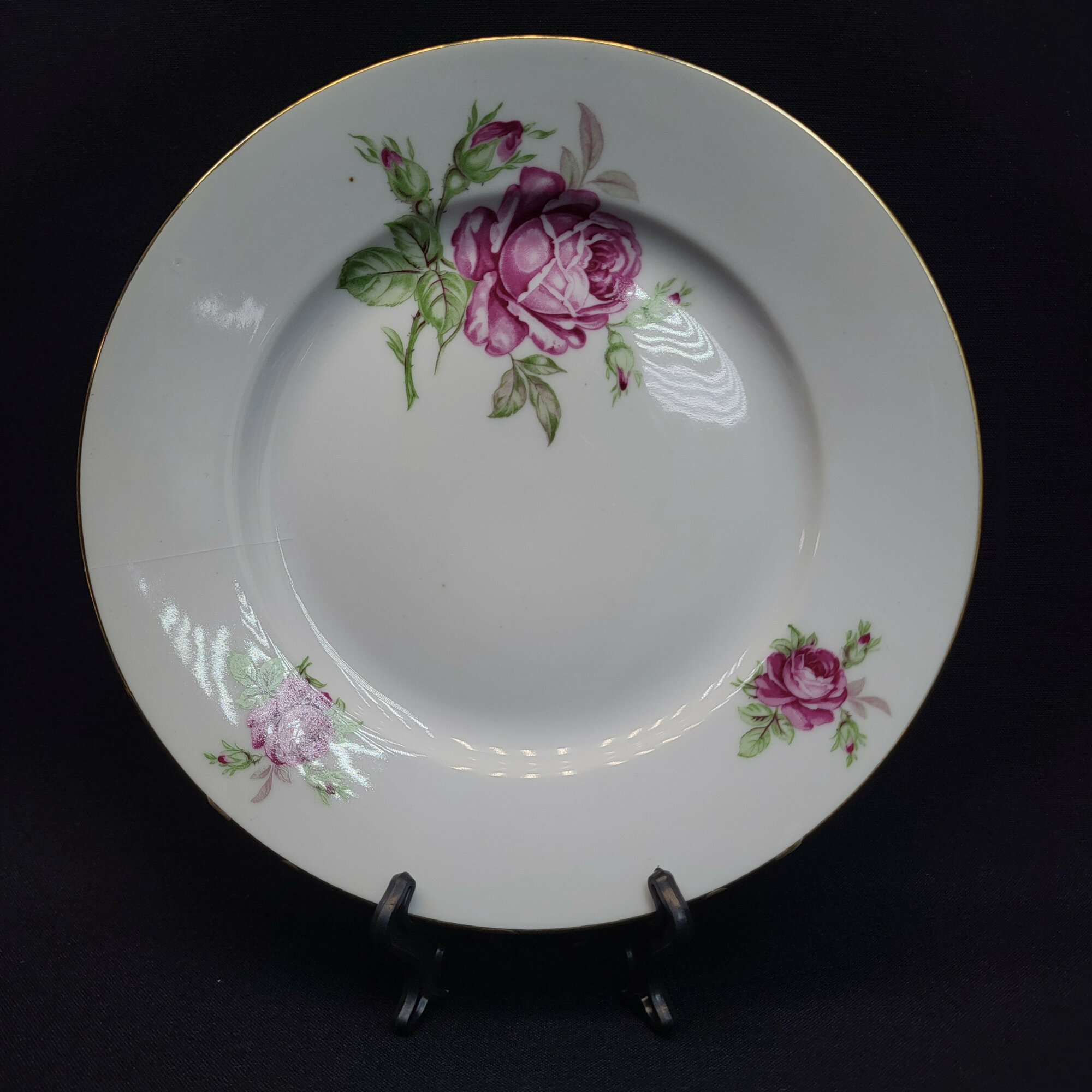Тарелка глубокая винтажная времен СССР. Фарфор, розы. Made in Czechoslovakia, 18 см