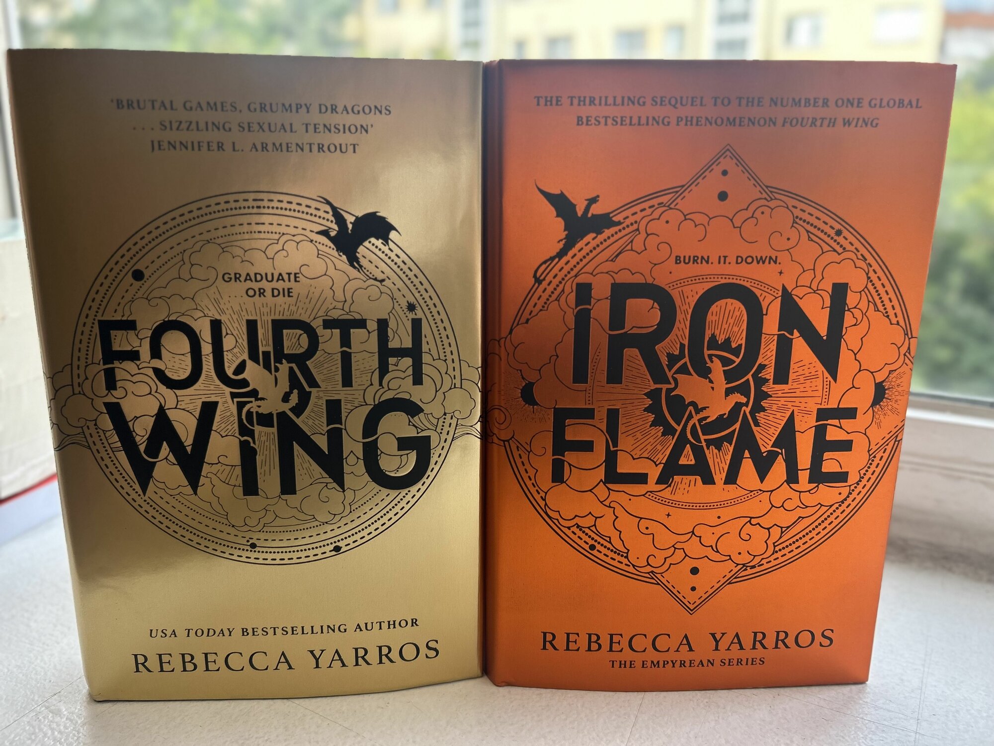 Fourth Wing + Iron Flame Hardcover (2 books )