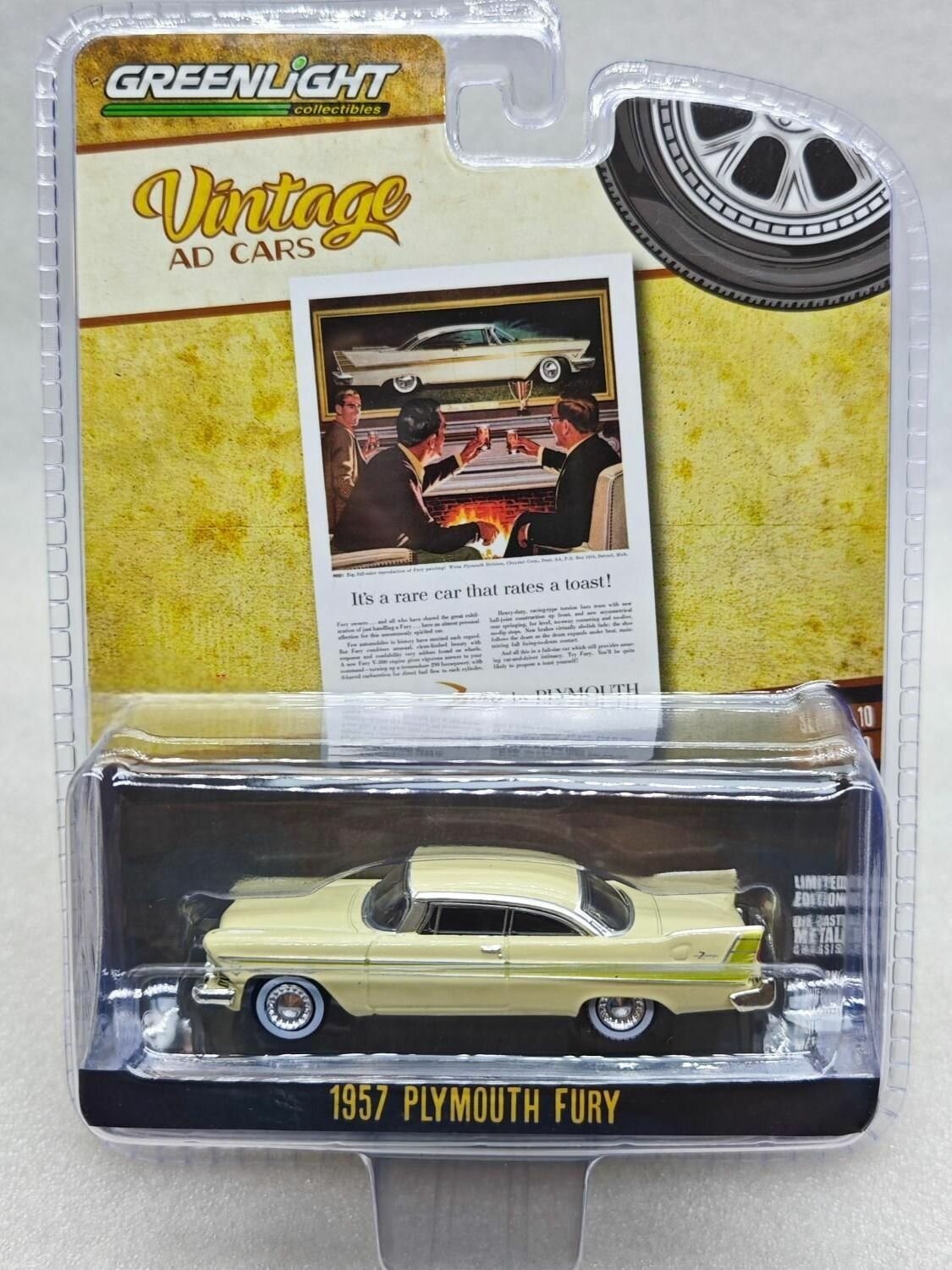 Машинка GreenLight 1/64 Vintage advertising car Series 10-1957 Plymouth Fury Raw Machine Die-cast Alloy Car Model Collection Toy Gift
