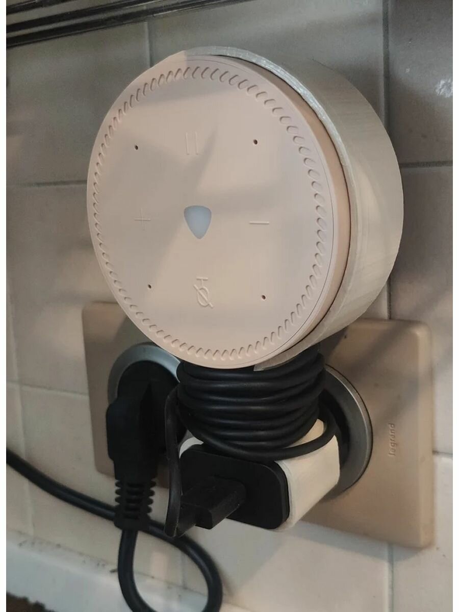 Держатель колонки алиса яндекс станция Лайт, настенный в розетку