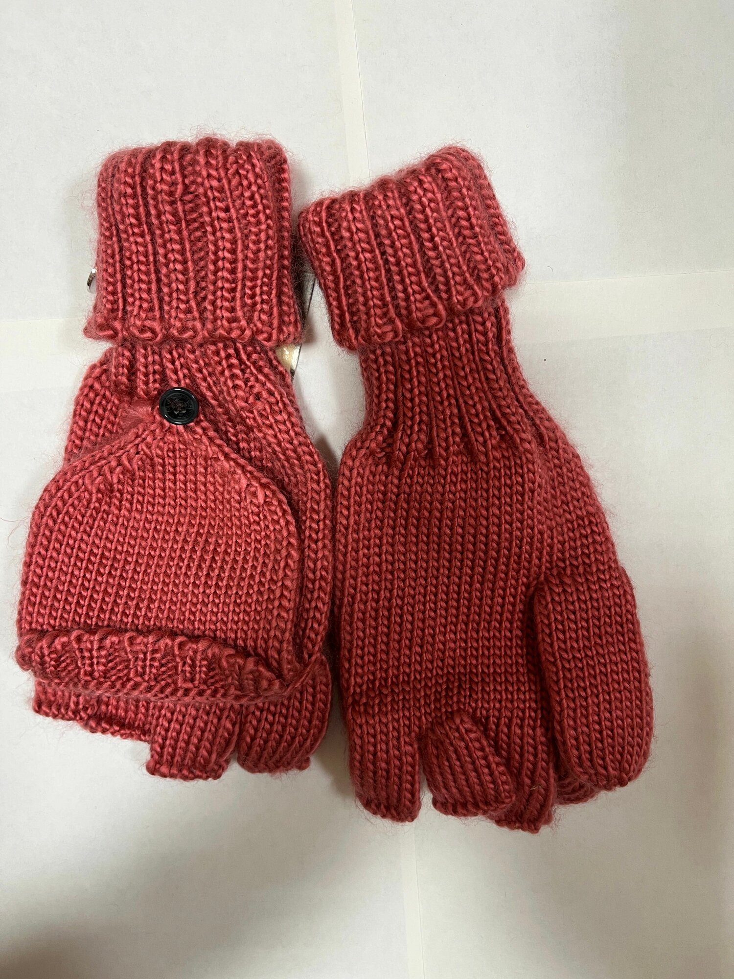 Перчатки для женщин