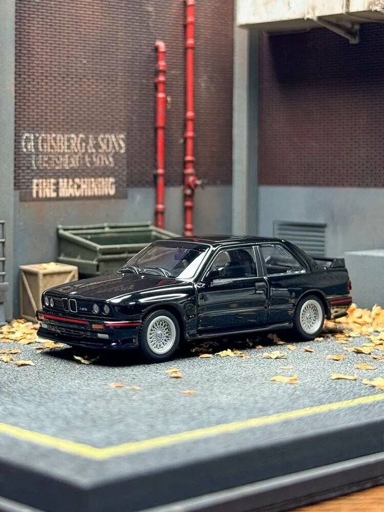 AR AR BOX 1:64 BMW M3 E30 Легковая модель автомобиля