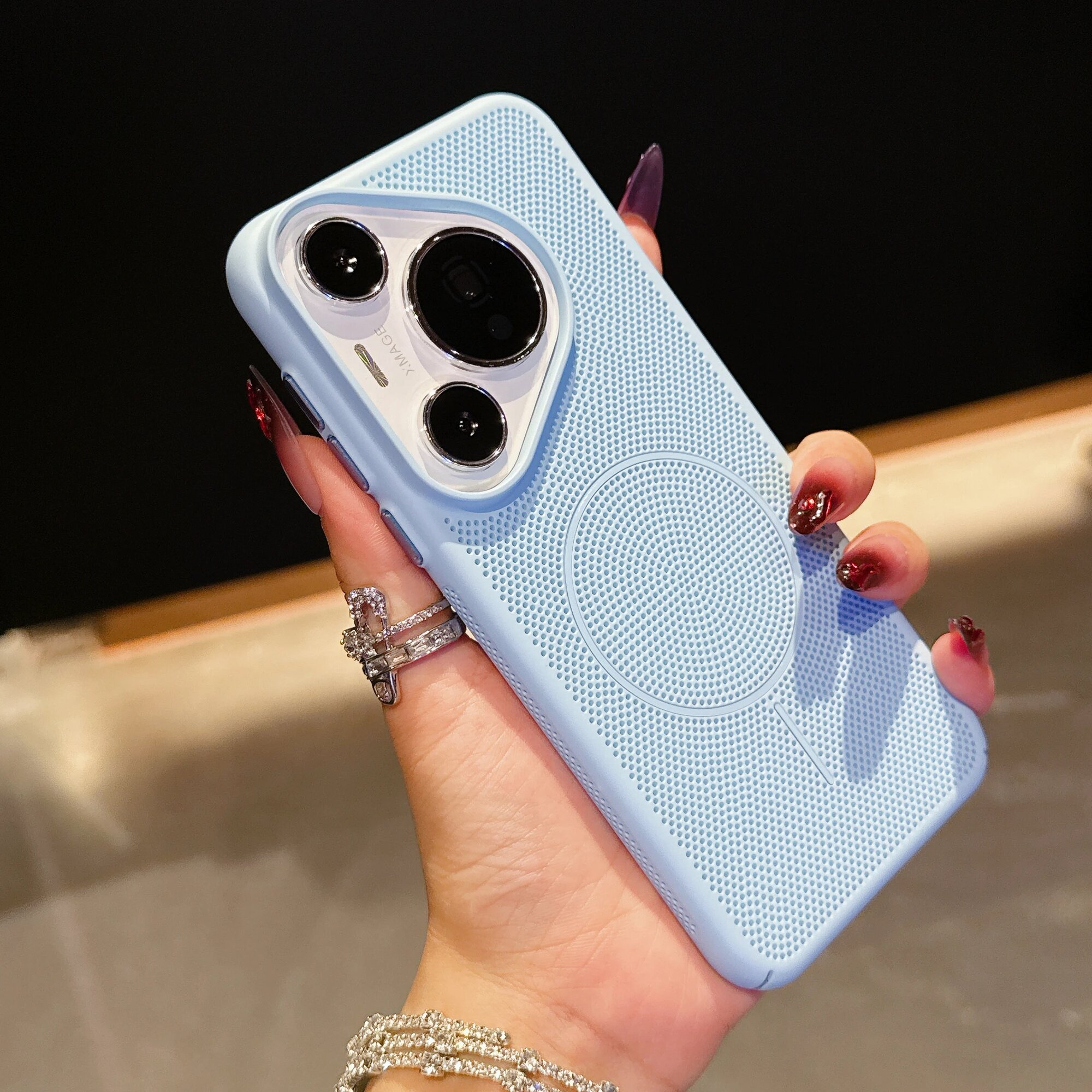 Магнитный чехол с беспроводной зарядкой и теплоотводом для Huawei Pura 70 Pro, 90, 80 Pro, 80 Ultra, тонкий охлаждающий матовый жесткий чехол для телефона