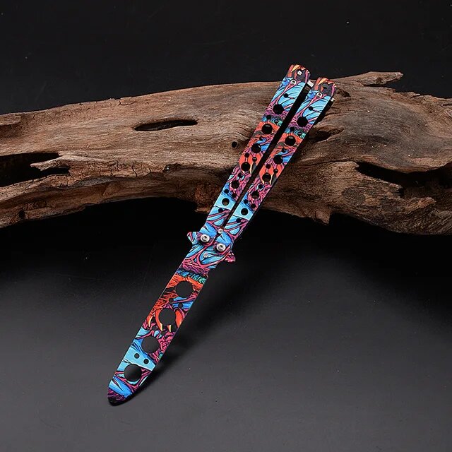 Популярный портативный складной нож-бабочка, тренировочный нож CSGO Bali, карманный тренировочный нож из нержавеющей стали, инструмент для тренировок по играм на открытом воздухе.