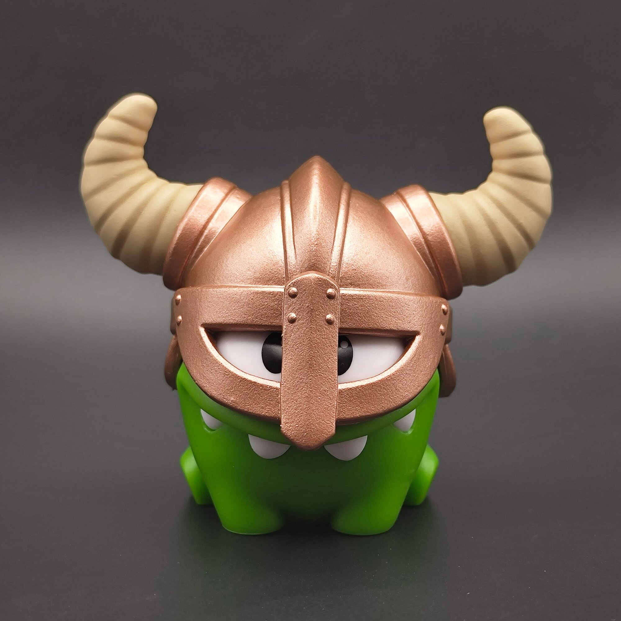 Фигурка АМ НЯМ "Вкусно и точка" Викинг, игра Cut the Rope, 2026 г