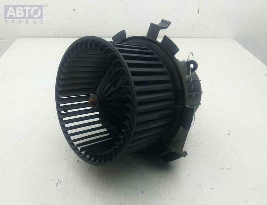 Двигатель отопителя (моторчик печки) Peugeot 407