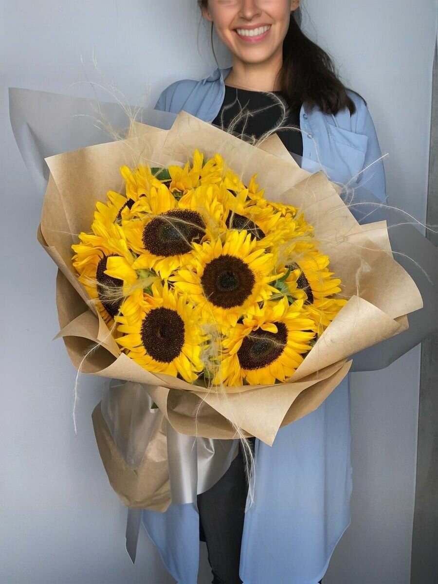 Букет из 11 подсолнухов