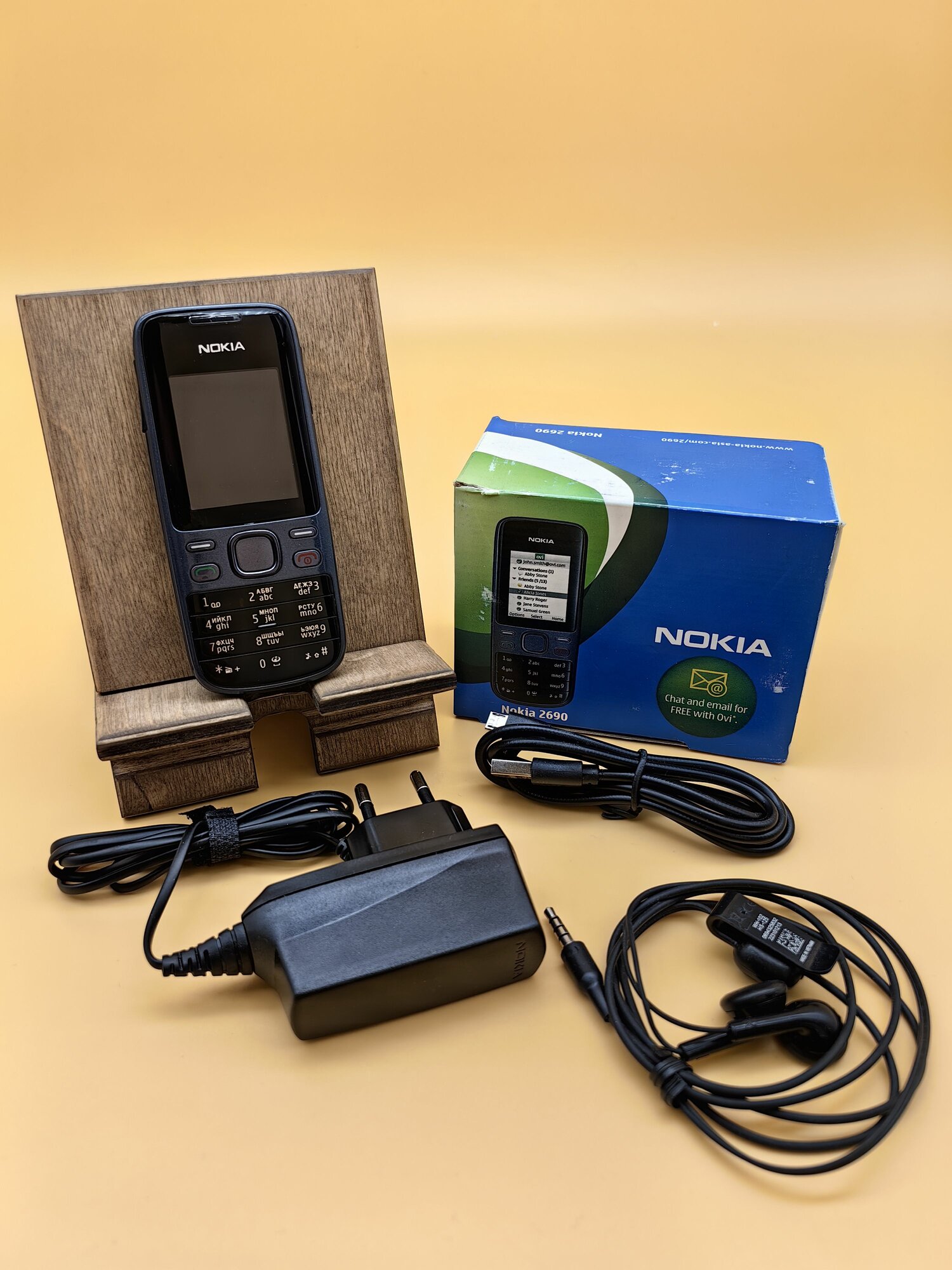 Мобильный кнопочный телефон Nokia 2690, Черный