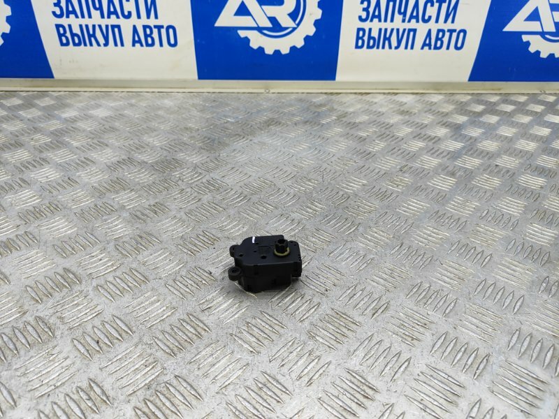 Б/У Моторчик заслонки печки Ford Focus 3 / Форд Фокус 3 1.6 PNDA 125 Л.С. хэтчбек 2011