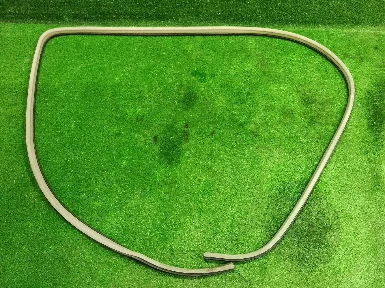 Уплотнитель двери задний левый Chevrolet Aveo Т250 Б/У с пробегом