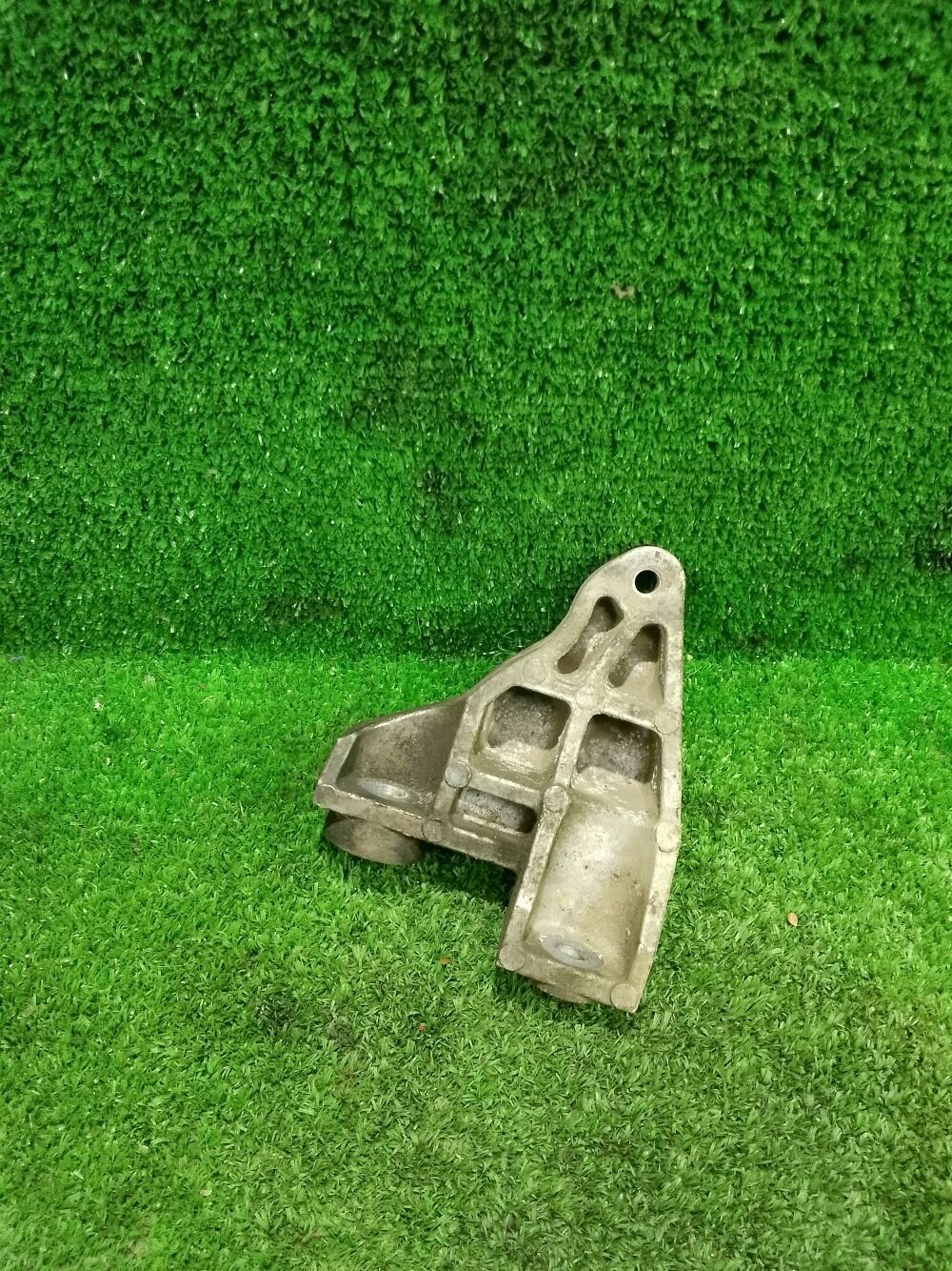 Кронштейн генератора Chevrolet Lacetti Б/У с пробегом