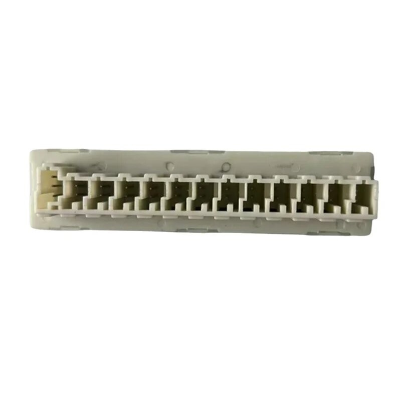Автомобильный блок предохранителей 68140647AA для Chrysler 200 300 Jeep Grand Cherokee Wrangler Dodge Challenger Ram