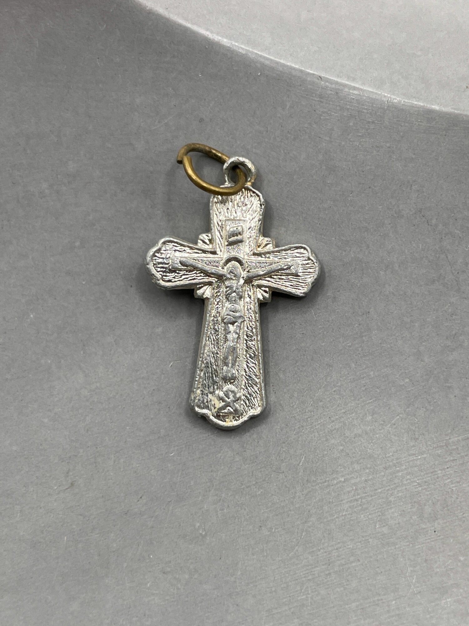 Винтажный нательный крест крестик, кулон, серебрение