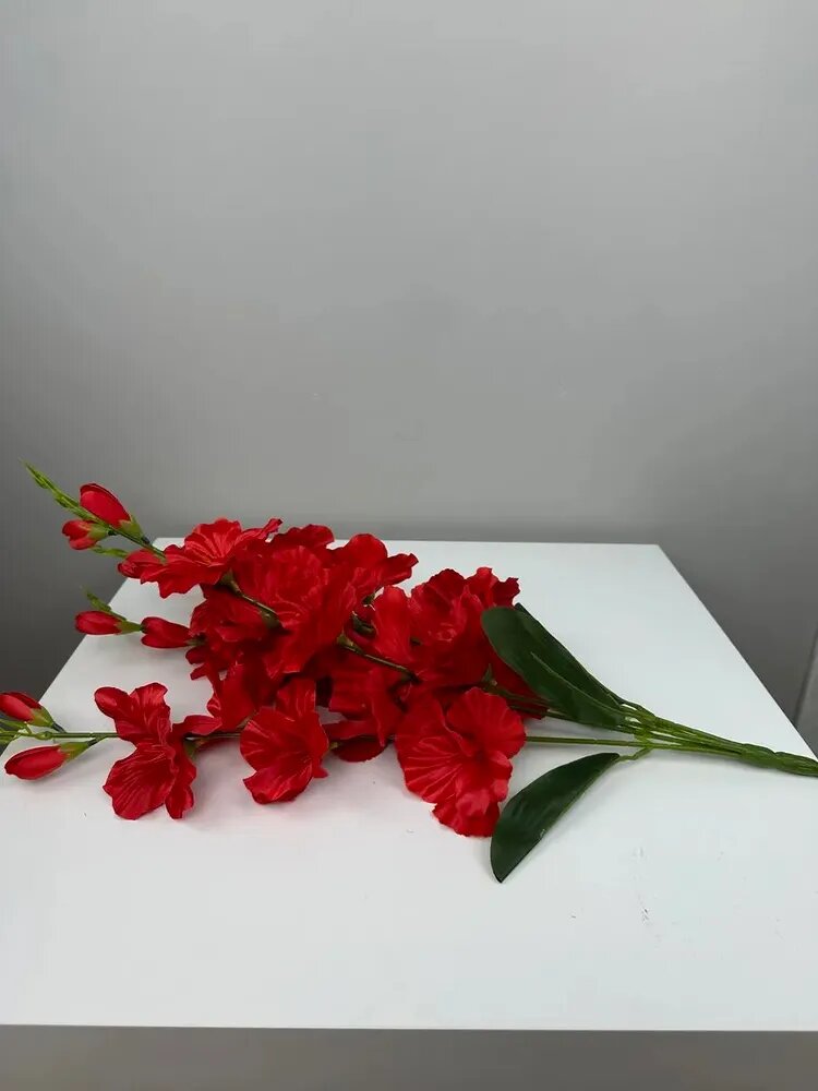 Искусственные цветы — фото 1