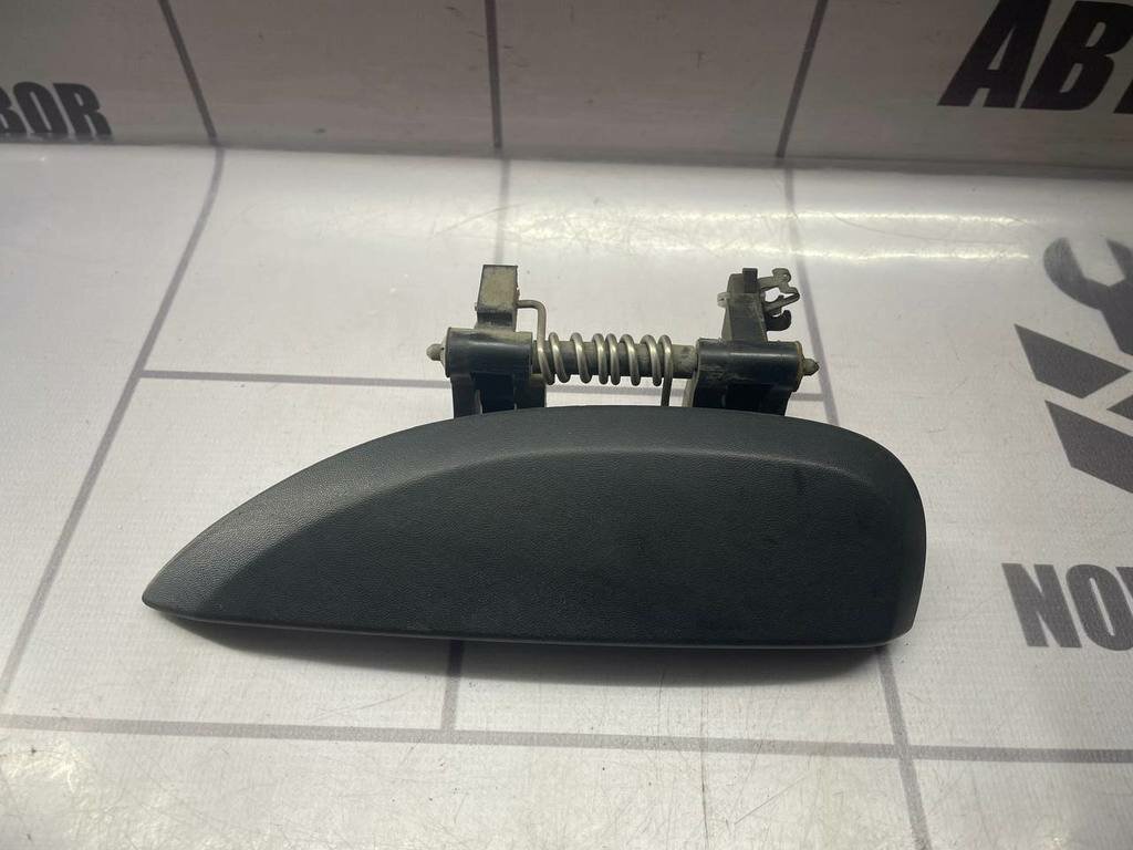 Ручка двери наружная левая Renault Logan 2 14-18