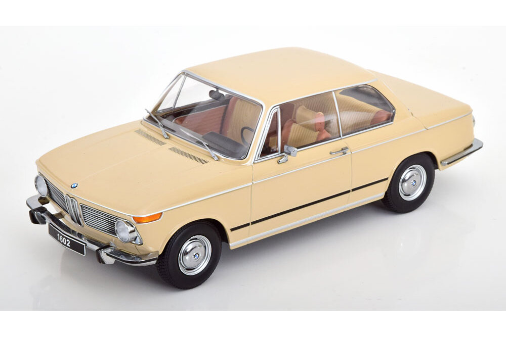 Модель коллекционная KK-SCALE Bmw 1602 1 series 1971 creme