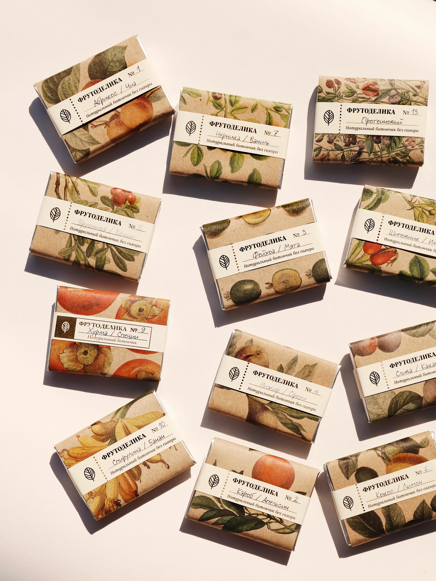 Натуральные батончики Фрутоделика 12 видов, 12 шт.