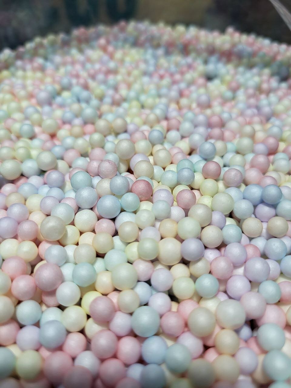 Наполнитель для подарков пенопластовые шарики, 250г, разноцветный