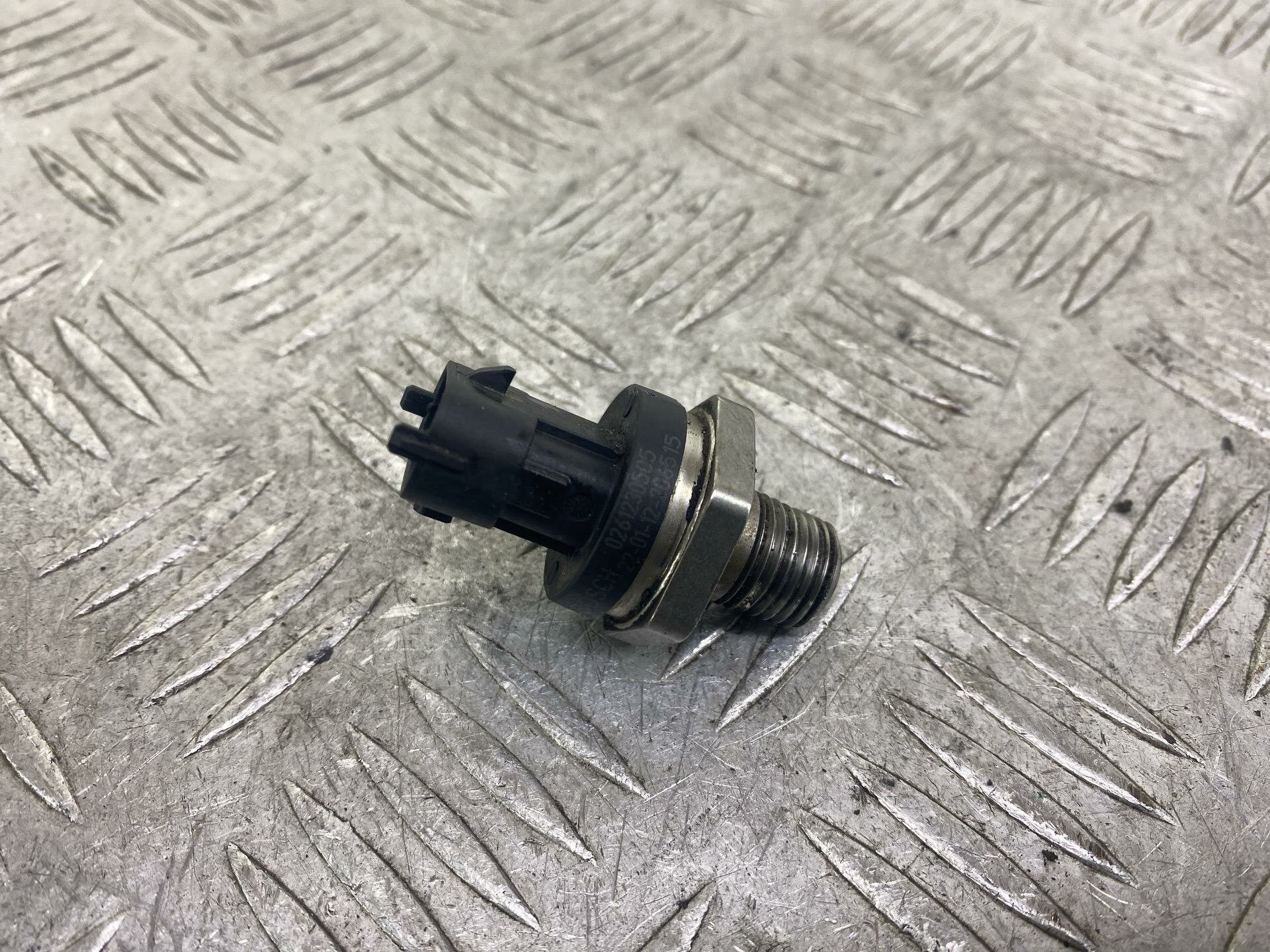 Датчик давления масла Ford Galaxy 3 рест. 2022 CM5A9D290AB