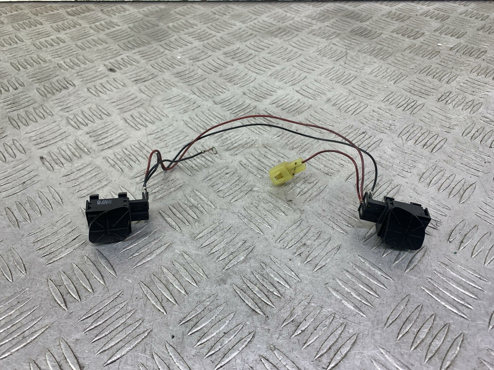 Кнопки управления на руле Chevrolet Aveo T200 2005