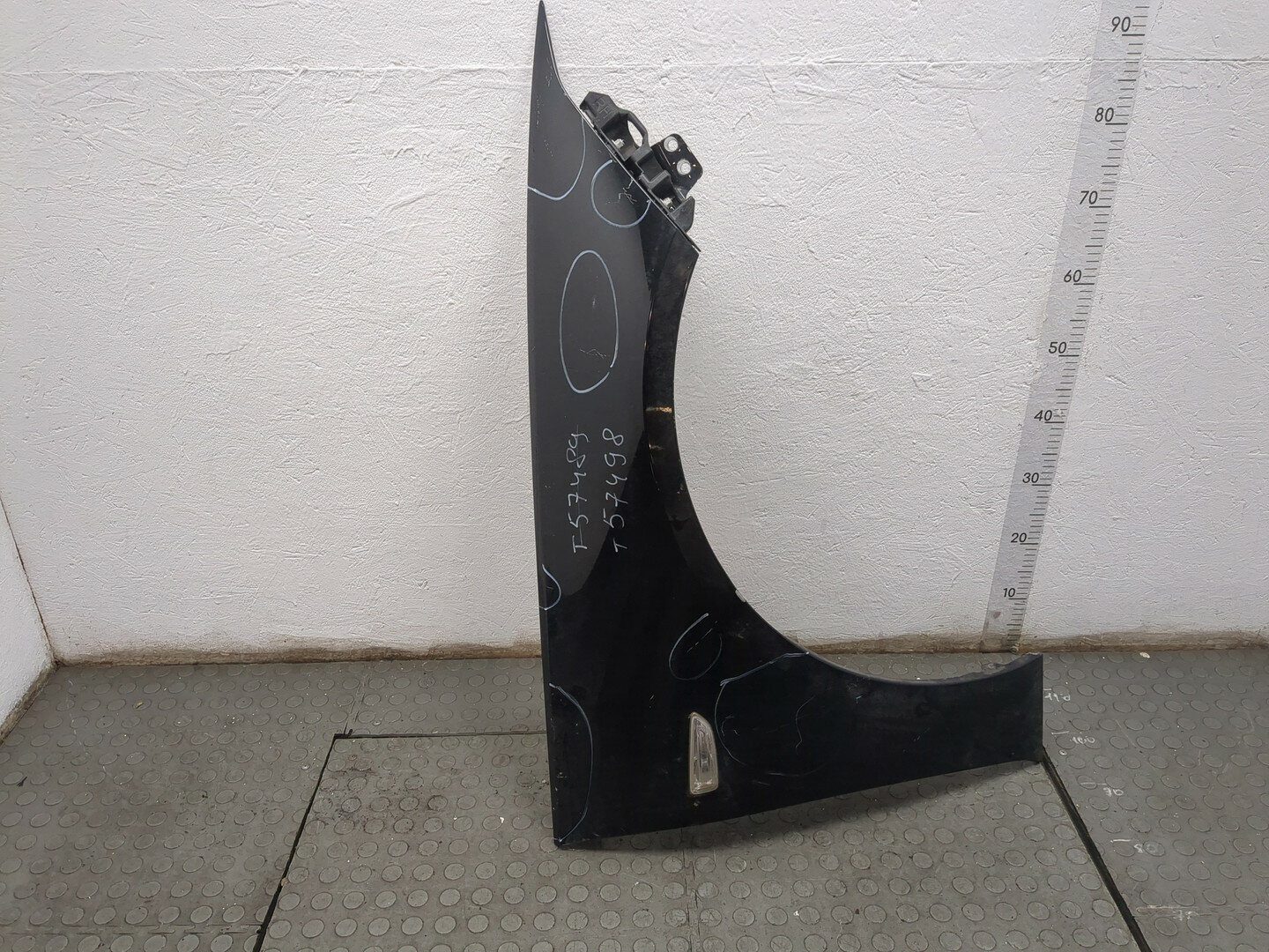 Крыло правое переднее Opel Insignia Б/У