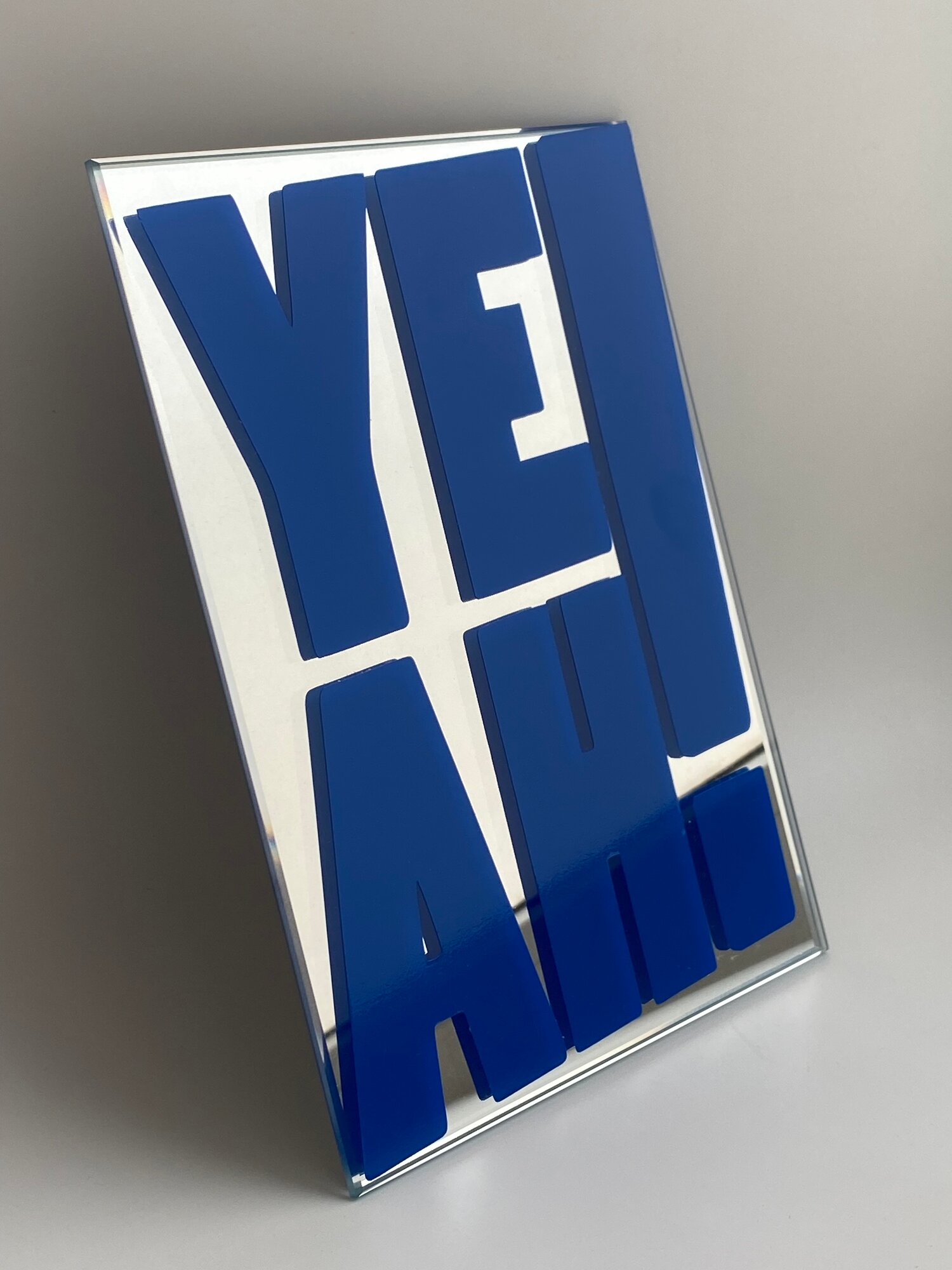 Интерьерное зеркало, стеклянная плитка, с надписью, размер 13х18