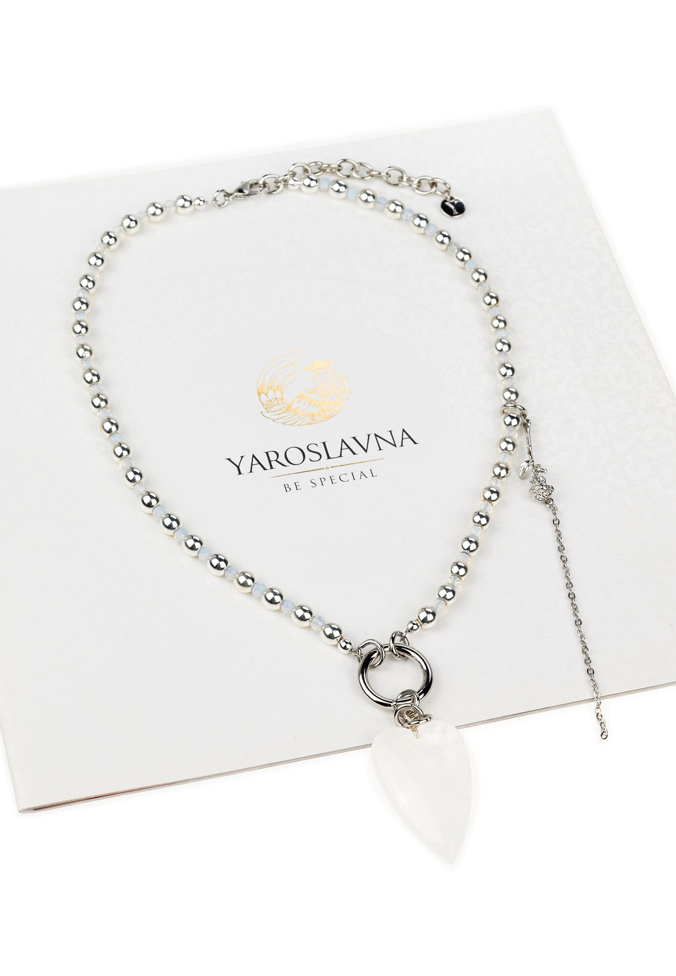 Колье, кварц