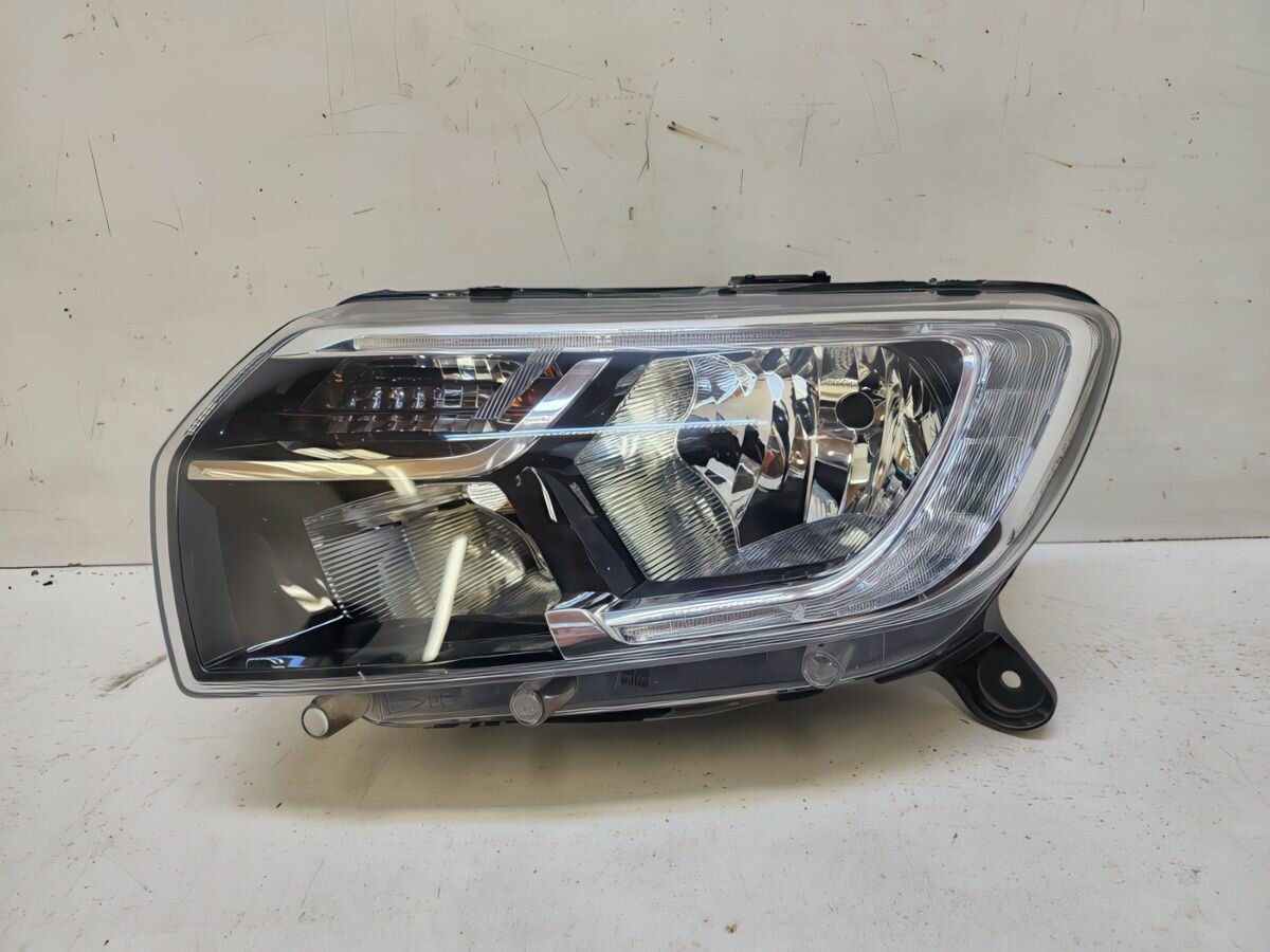 Фара левая, LED, для Рено Логан 2018-, Рено Сандеро 2018-, Renault Logan, Sandero арт AK260601719R