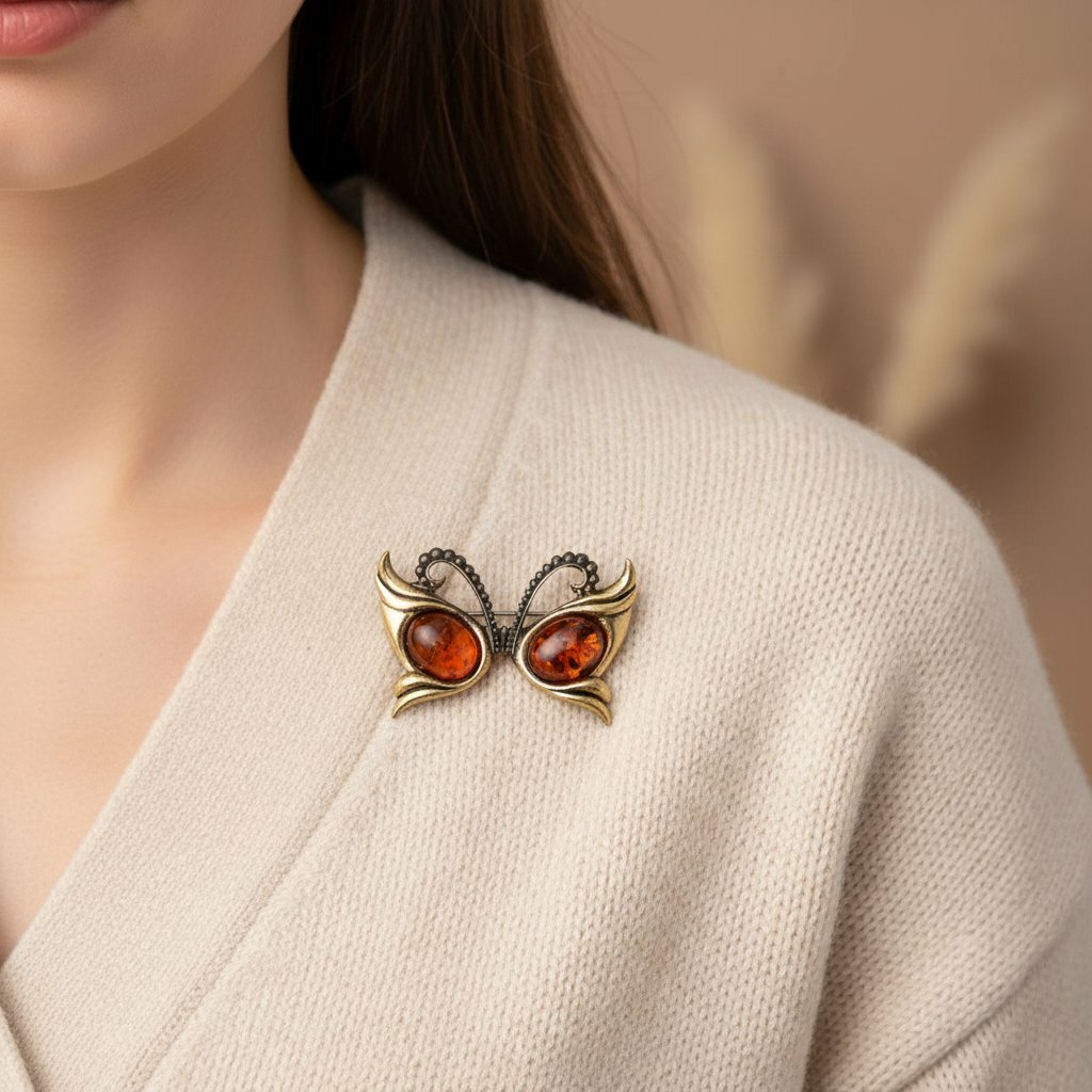 Брошь, янтарь