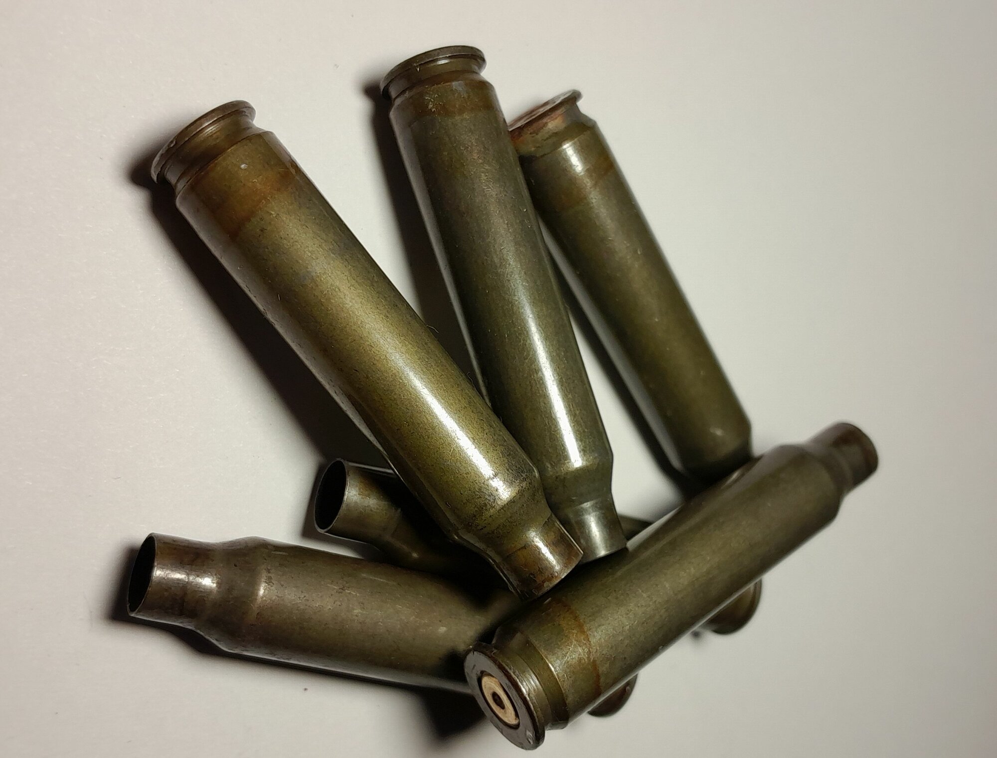 Гильзы калибра 223 Rem (5,56х45) Лакированные 100шт.