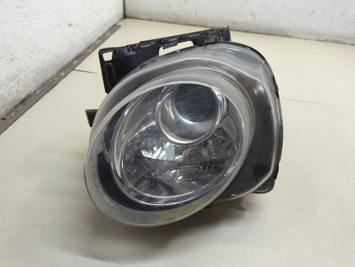 Фара (передняя) левая Nissan Juke Б/У