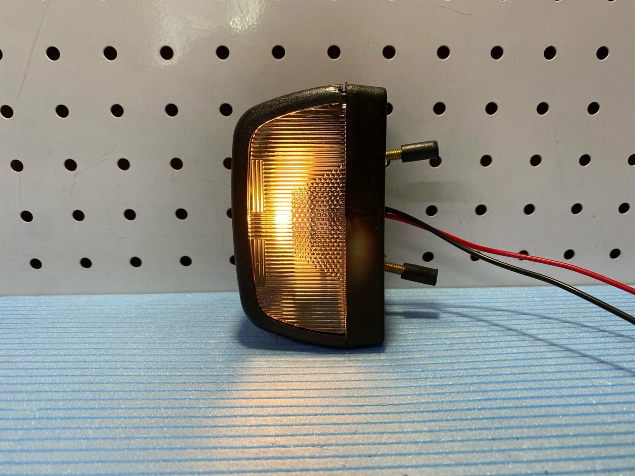 Фонарь освещения номерного знака SCHMITZ KOGEL KRONE TONAR DAF IVECO SCANIA VOLVO (шмиц кёгель кроне тонар)