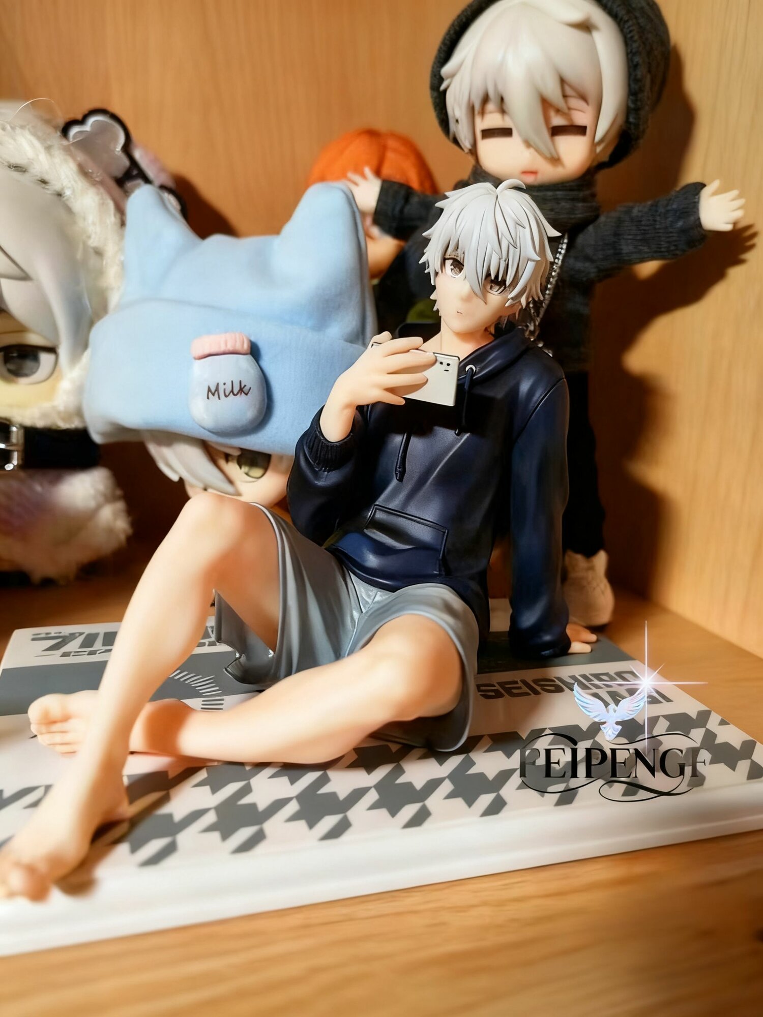 Аниме фигурка Футбол юниорский синий блок Сейширо Наги/Blue Lock Seishiro Nagi sitting pose action figure(9см)