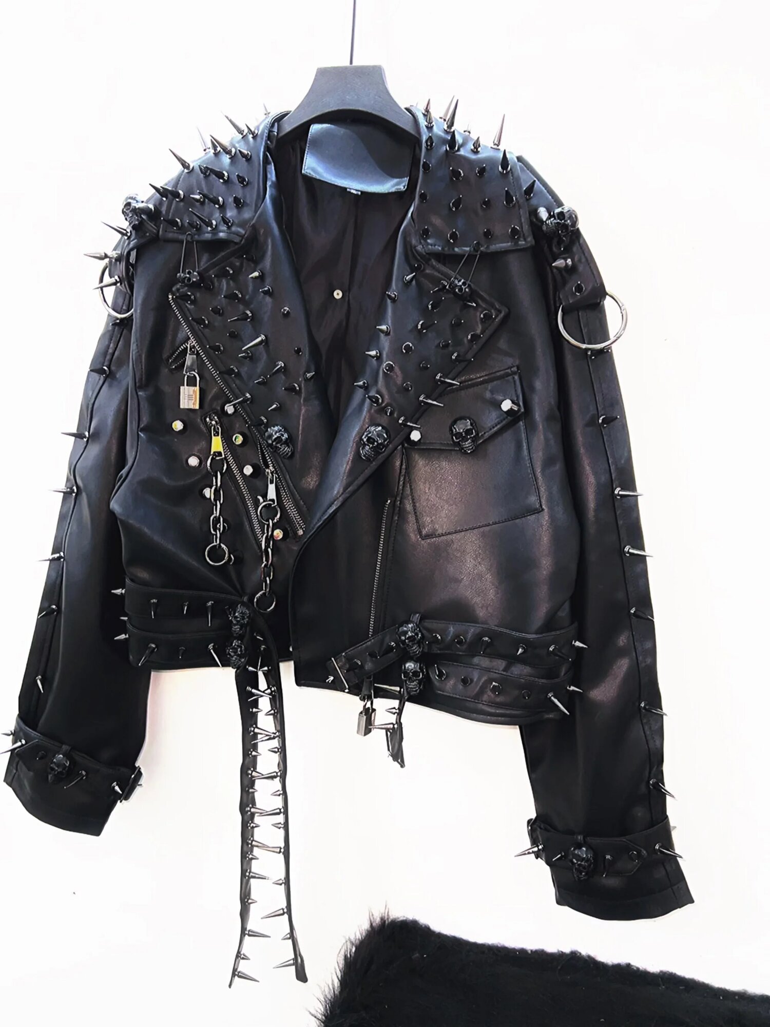 Куртка кожаная