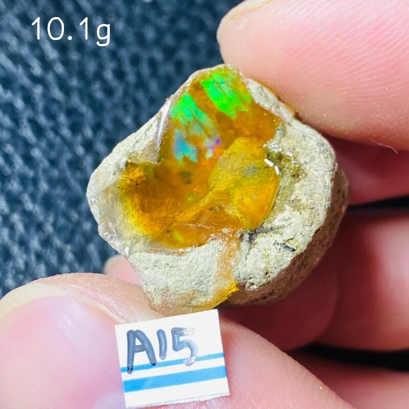 Редкий разноцветный эфиопский опал Изумрудный, A15