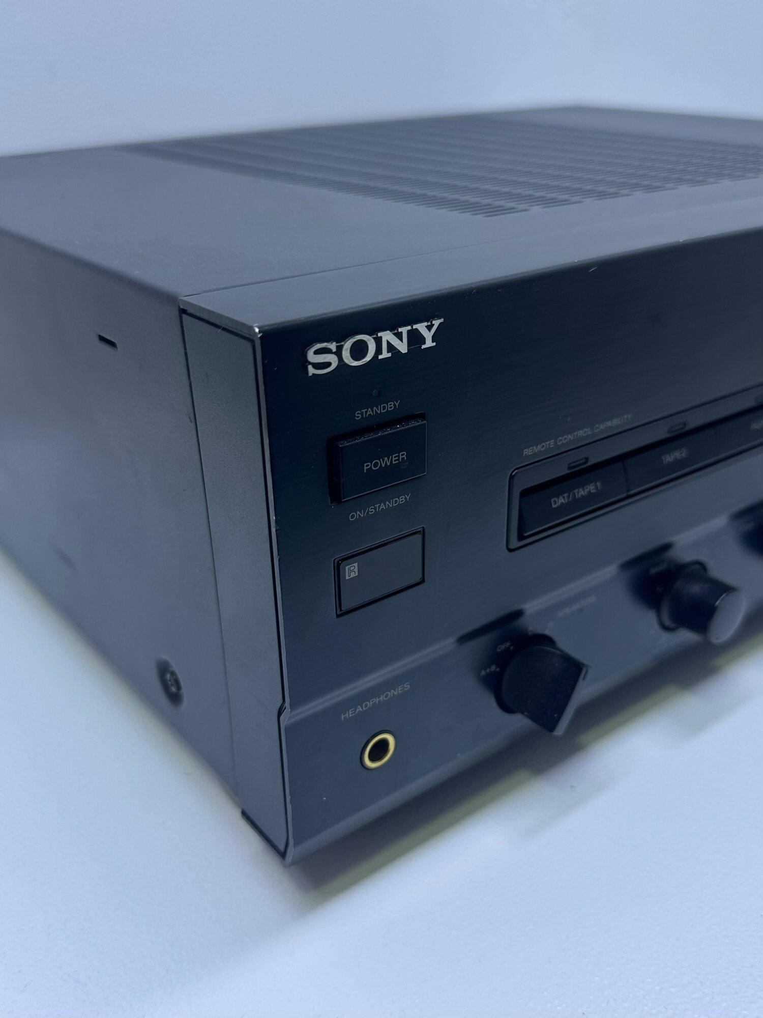 Уценка! Интегральный стерео усилитель Sony F435R, Япония, 65Вт, черный