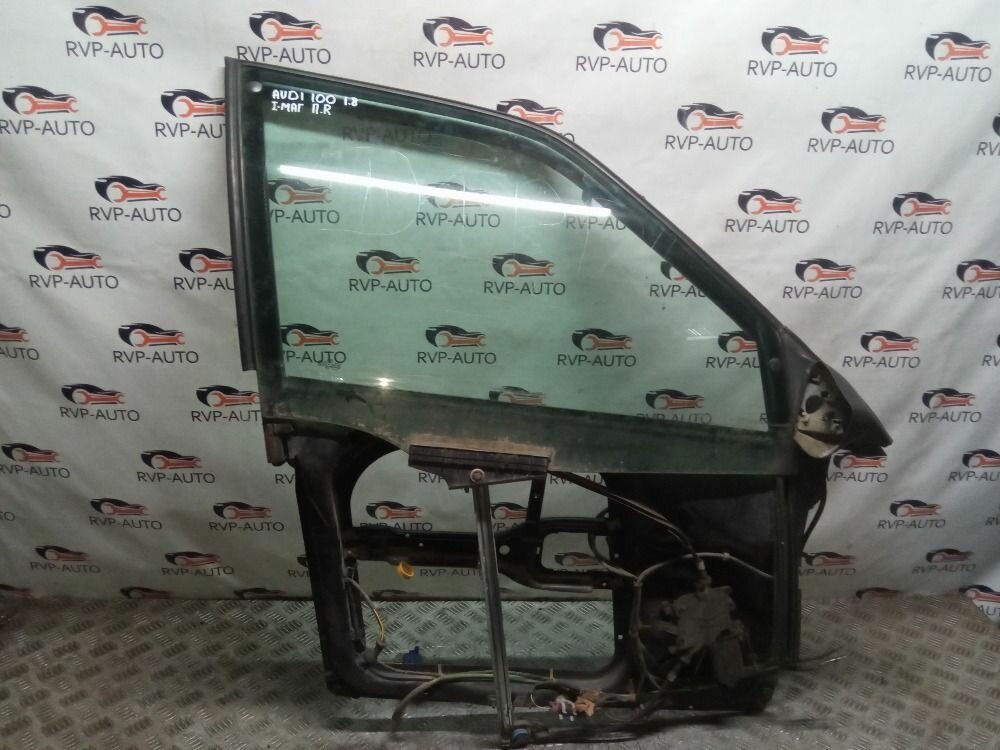 Рамка двери передняя правая Audi 100 C3 1983-1991