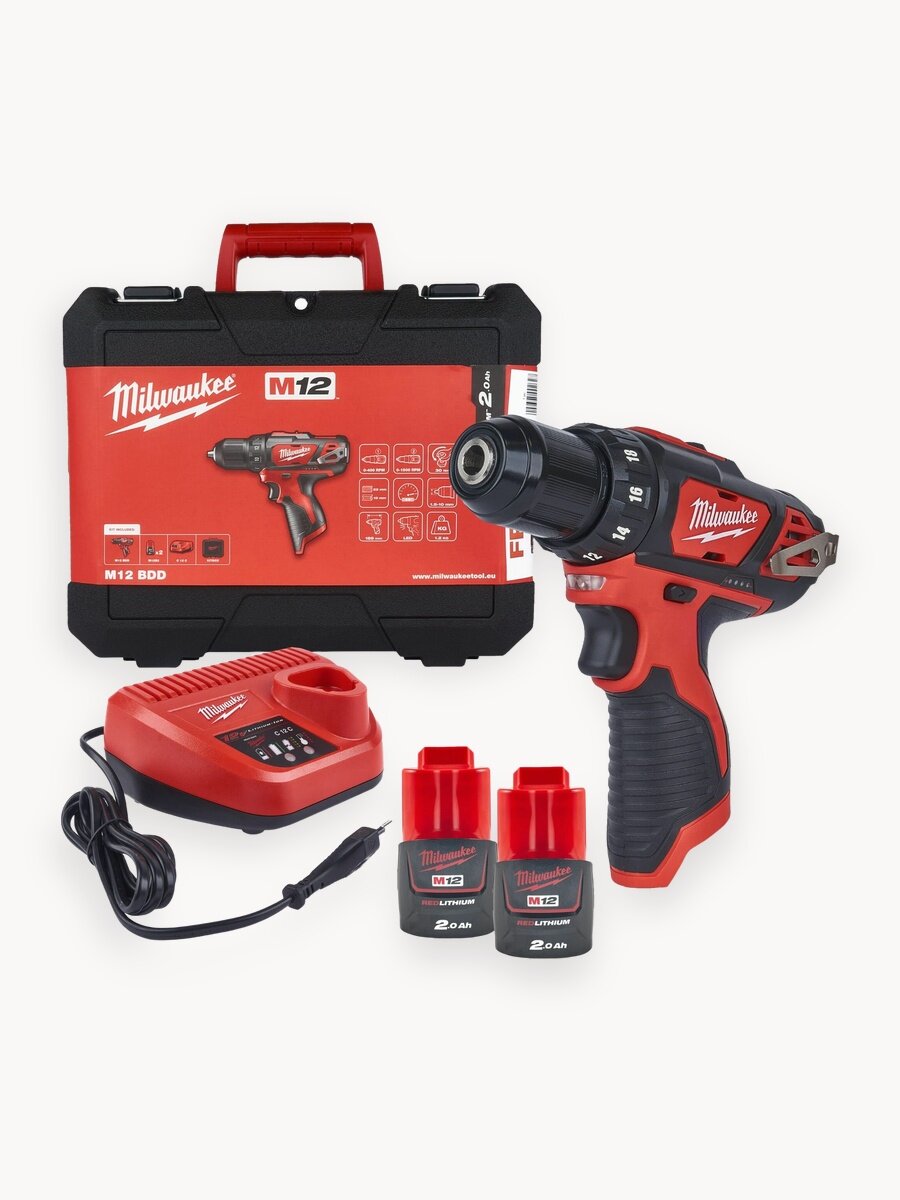 Аккумуляторная дрель-шуруповерт MILWAUKEE M12 BDD-202C