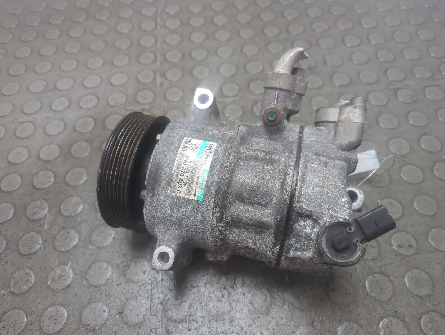 Компрессор кондиционера Audi A3 (8P) Б/У