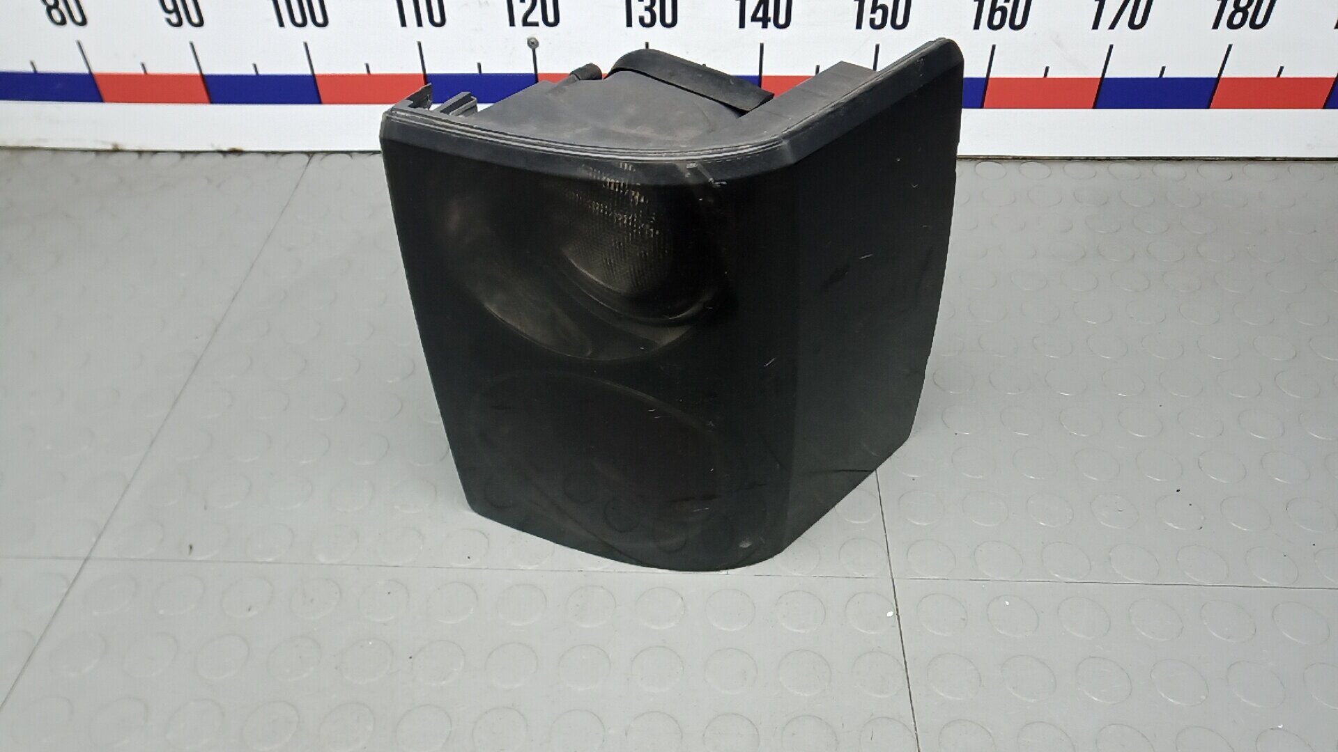 Фонарь задний правый LAND ROVER RANGE ROVER 3