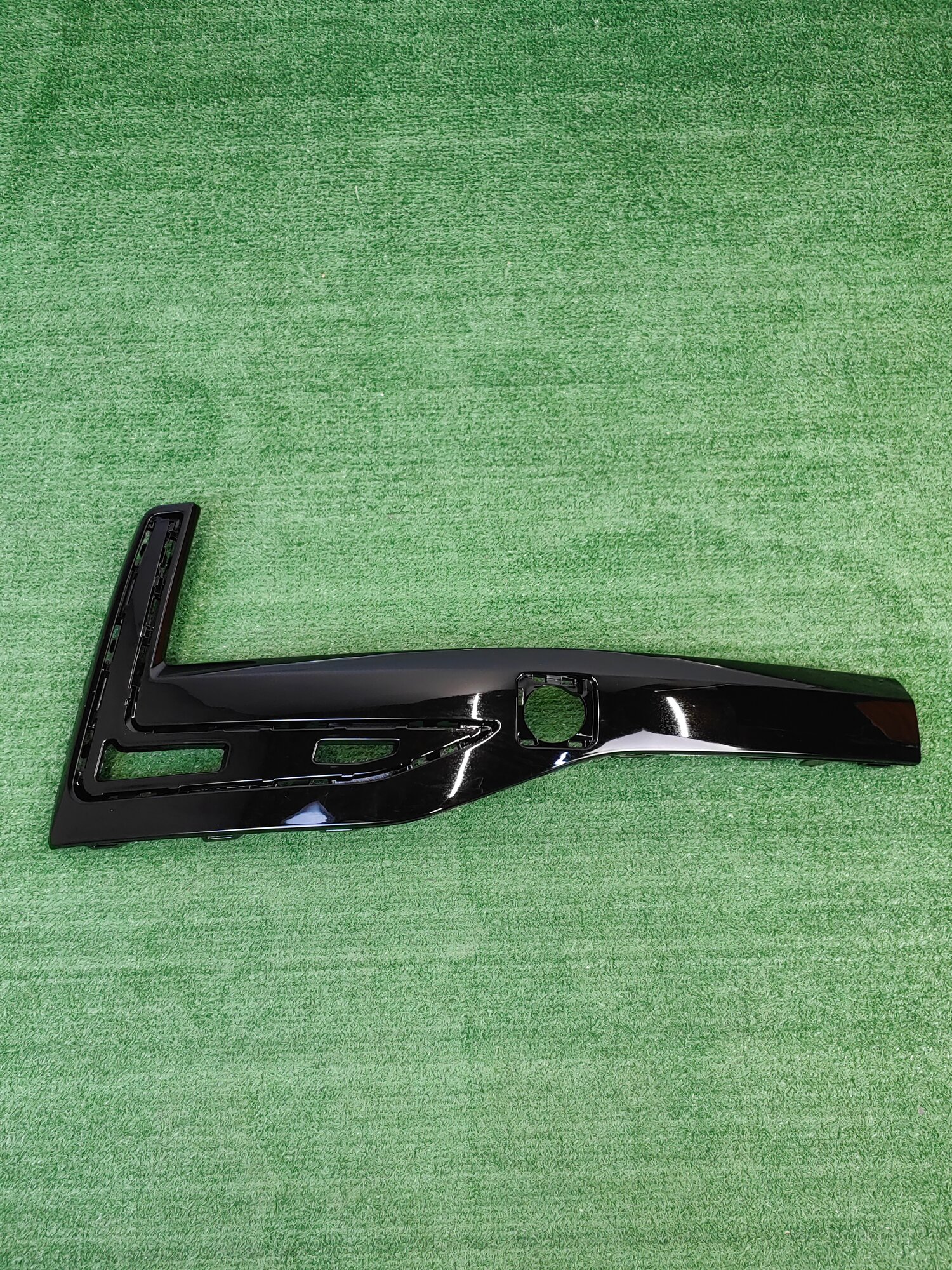 JAC Молдинг переднего бампера правый JAC JS4 2803104U3480