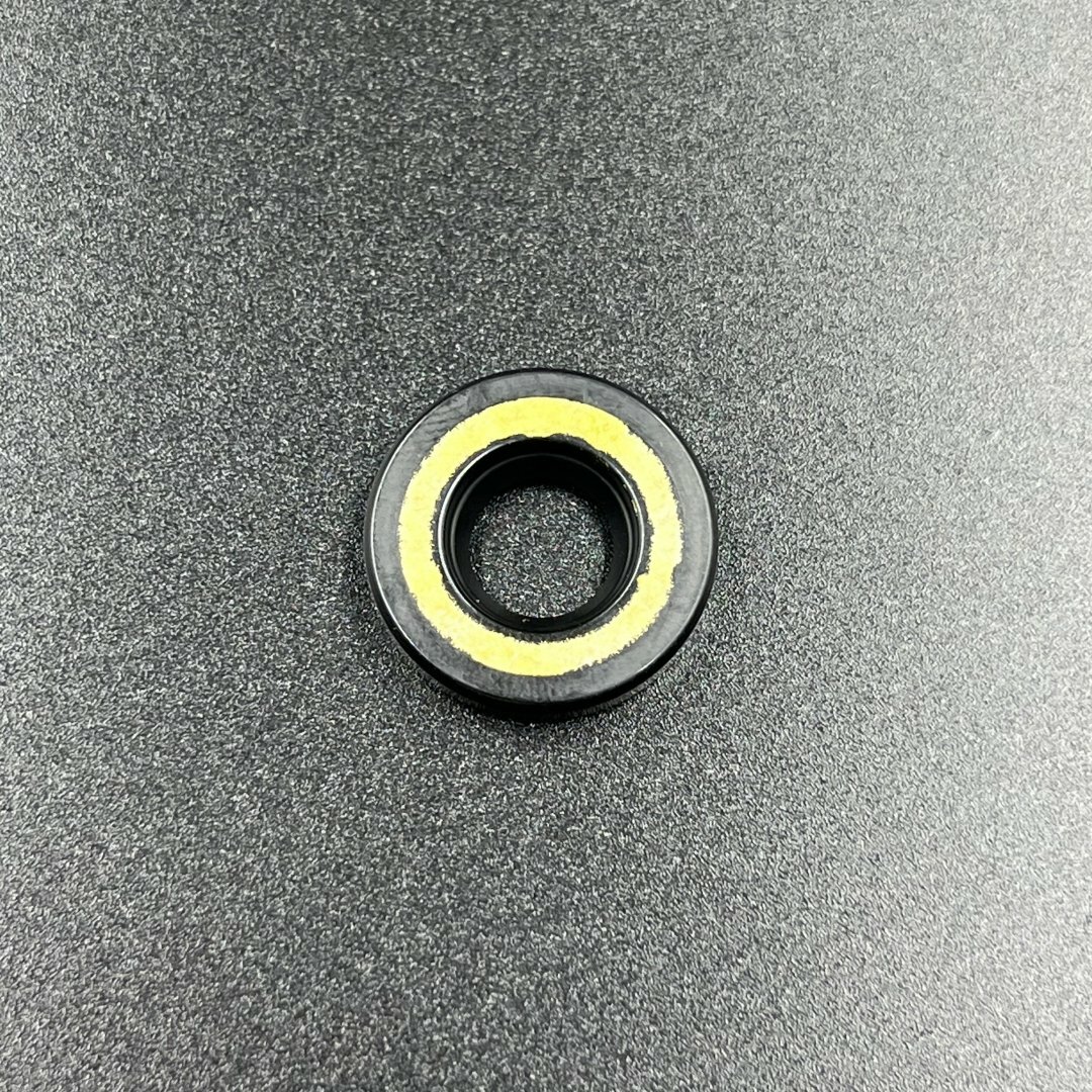 Сальник Suzuki DF4-DF6A (09282-10008) (10x21x4.5) (Omax)