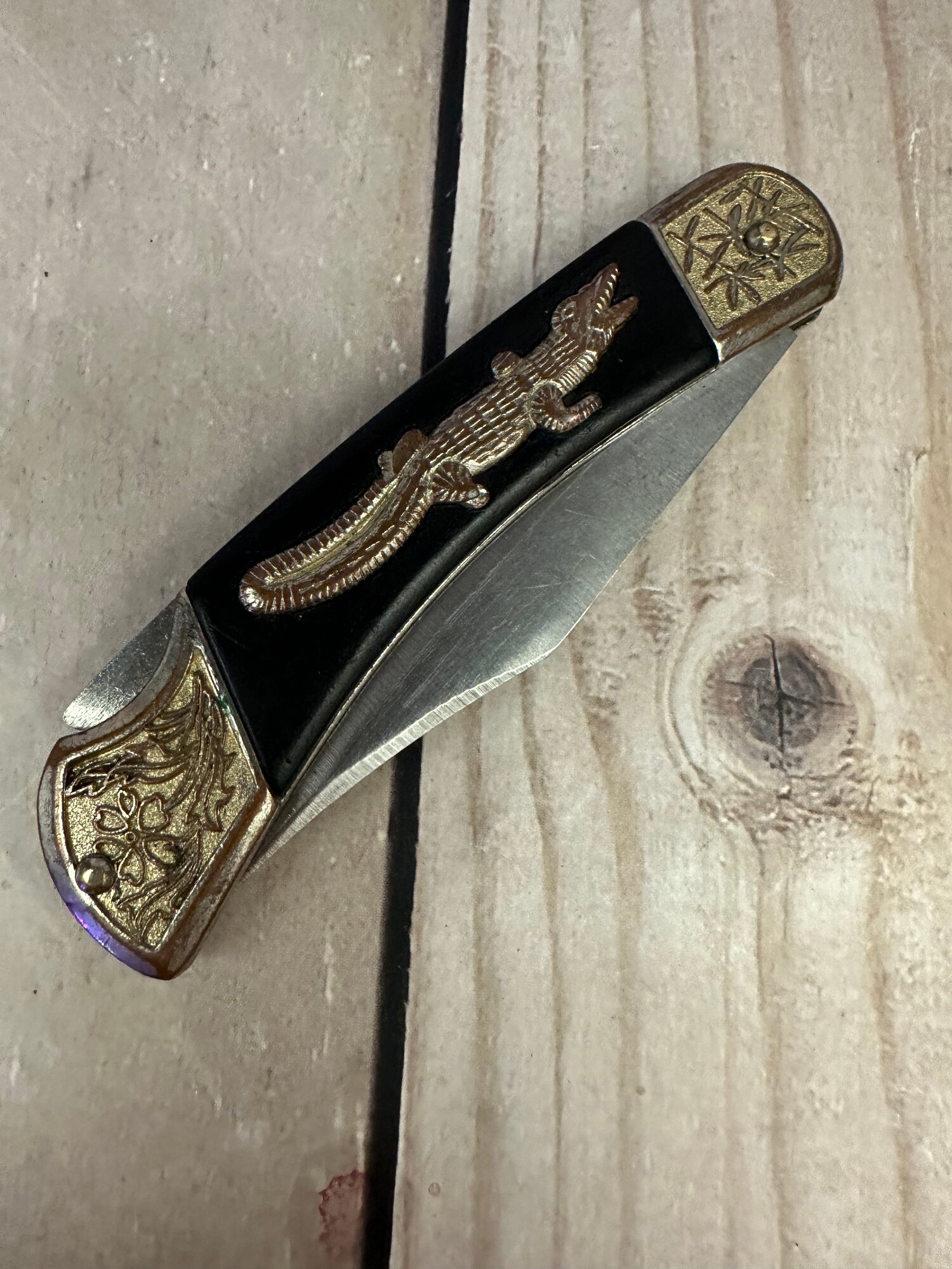 Нож складной Охотничий с крокодилом винтажный